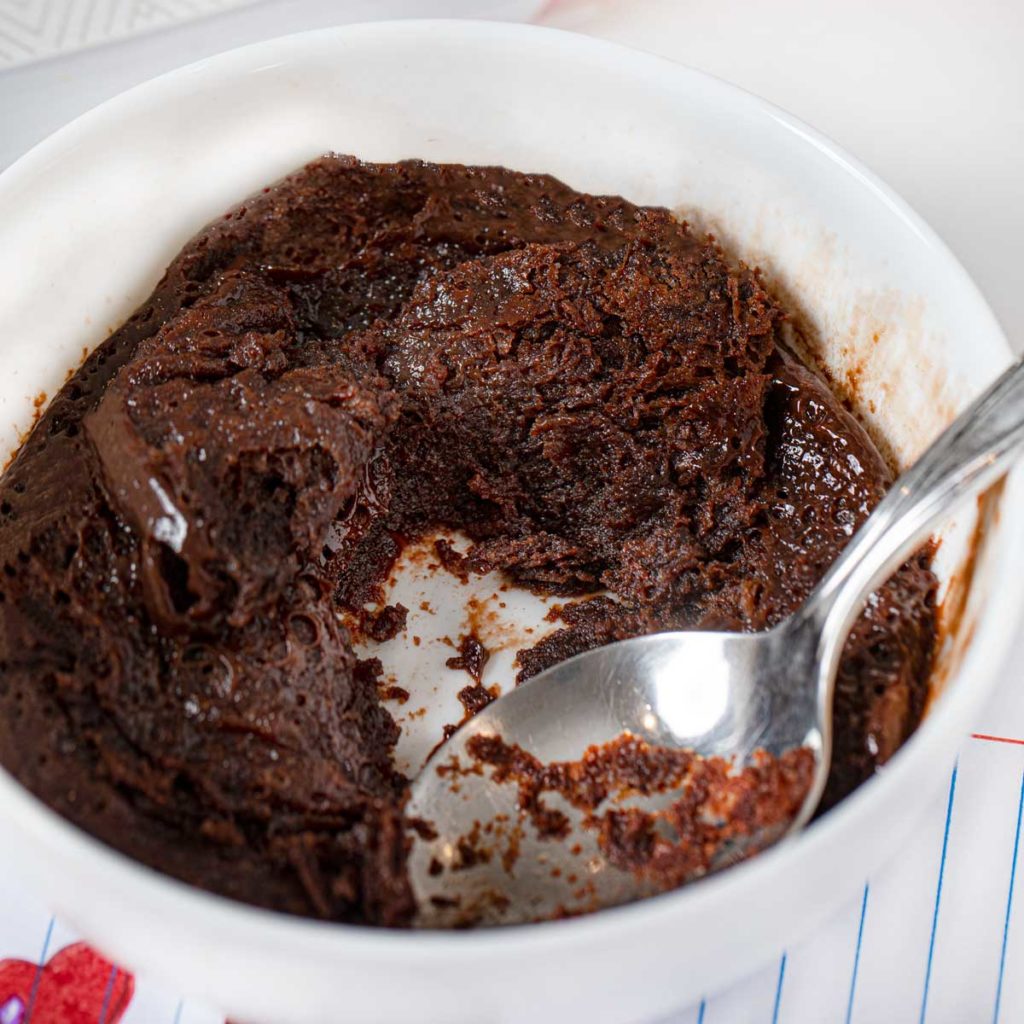 Microwave Melting Chocolate Cake Recipe - Dorm Room Cook